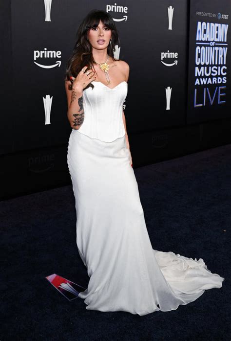 Ella Langley Wows With Stripped Down Rendition Of Be Her At 2026 Acm Awards Music Mayhem