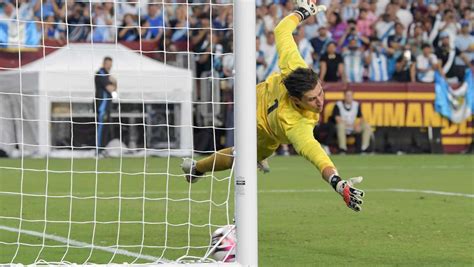 Nicholas Hagen Seguirá En La Mls Columbus Crew Confirma Su Continuidad