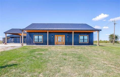 Luxury Barndominium Haven With Workshop Garage And Covered Parking