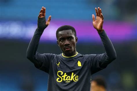 Everton Share Idrissa Gueye Contract Update As Six First Team Players
