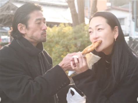 第2子出産の冨永愛、パートナーとの2ショット公開！「普通の町がランウェイの様…」「幸せオーラ全開」 All About ニュース