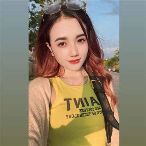 Sievmey Chhan Happy Birthday 🎂 កូនស្រីម៉ាក់ ម៉ែអាហុក Facebook