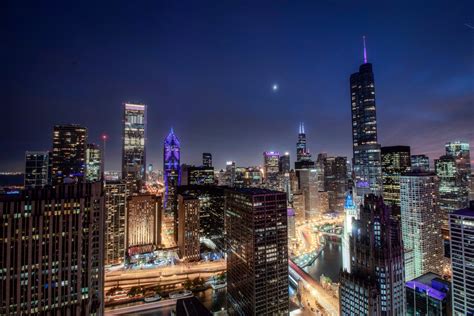 Sunset In Chicago 🌅🌇🧡💛 Chicago Welcome To Chicago Facebook