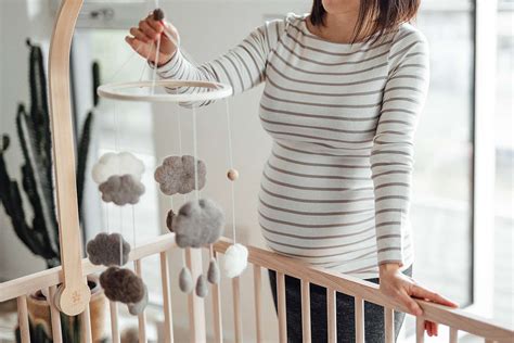 Stepmom Accused Of Favoritism Over Sons Room Makeover