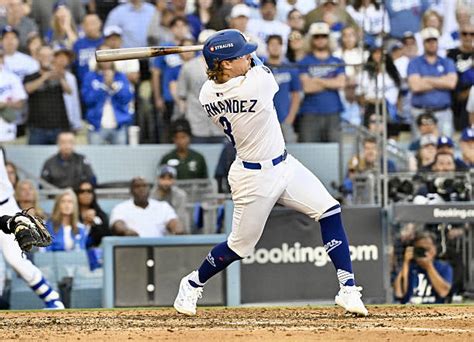 Kiké Hernández Nears Return As Dodgers Face Roster Decision