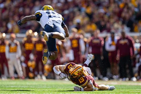 Michigan Minnesota Football Gophers Defense Makes Big Ten Statement