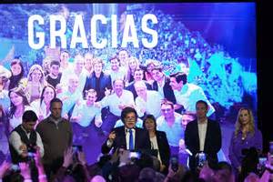 En Argentine Le Parti De Javier Milei Remporte Largement Les