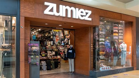48 Year Old Nostalgic Mall Retailer Will Close 25 Stores In 2026
