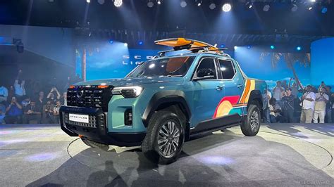 Mahindra Scorpio Lifestyler Hot Take Carwale
