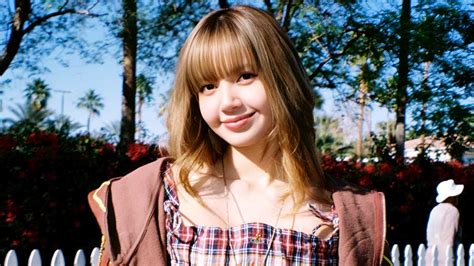 Lisas Next Move Revealed Blackpink Member To Kick Off Solo Tour In 2026