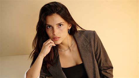 Obsession Star Inde Navarrette Breaks Out In Real And Raw Role