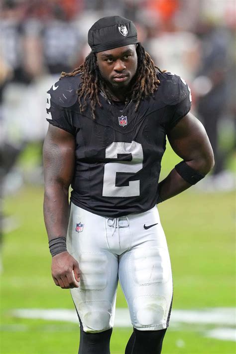 Raiders Urged To Make Trade To Improve 1 Key Position