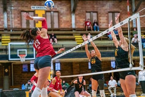 Volleyball Takes On Vandals In Last Spring Season Match The Daily
