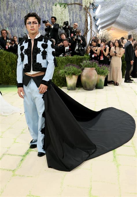 Met Gala 2026 Red Carpet Arrival Photos Of The Best And Worst Dressed