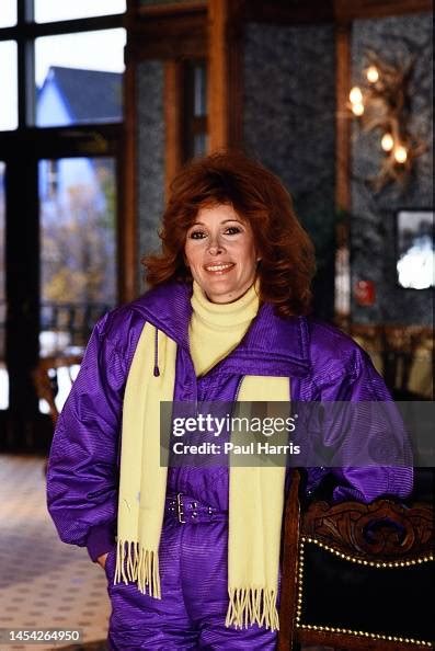 Susan Saint James Actress Photographed December 22 1987 In A Luxury