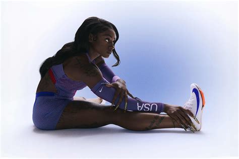 Behind The Scenes The Creation Of Nike Womens Elite Athletics Kits Nike Uk