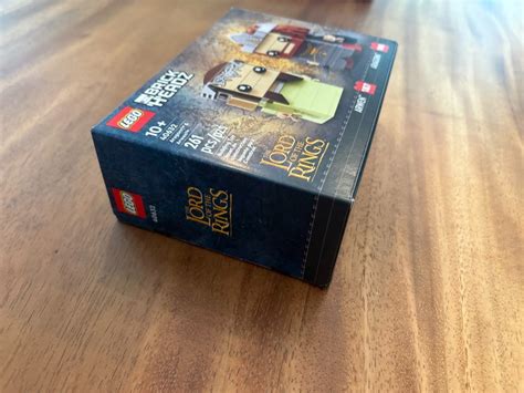 Lego Brickheadz Aragorn And Arwen 40632 Lord Of The Rings Lego Aragorn