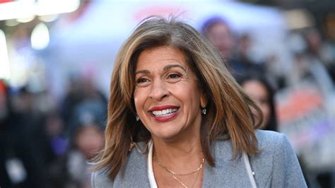 Hoda Kotb 60 Loves This Glowy Skincare Product Parade