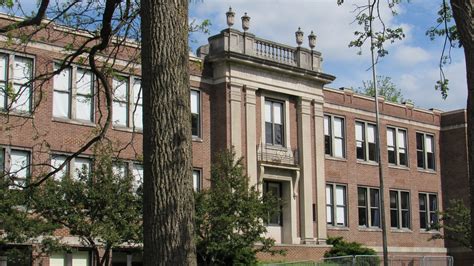 Hudson District Weighs Options For Saving Reusing Old Middle School