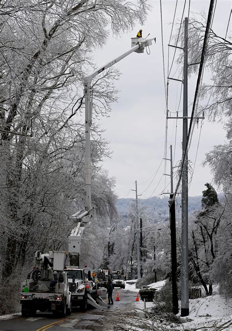 Snow And Bitter Cold In Forecast As 70k Still Without Power In Nashville