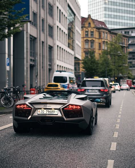 Old Lambo Spotted In The Wild Looks Miles Better Than The New Fenomeno Roadster Autoevolution