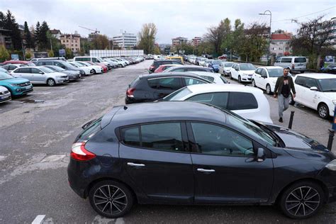 Uio Bih Prodaje Vozila Evo šta Je Na Aukciji