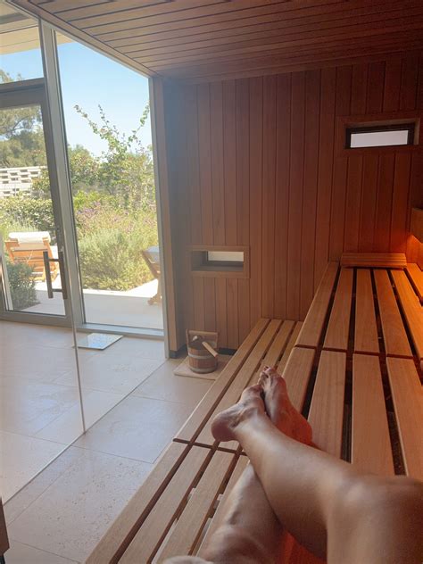 Kate Hudsons Feet