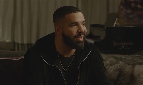 Is Drake Having A Mid Life Crisis Rapper Goes Full Goth For Baddie