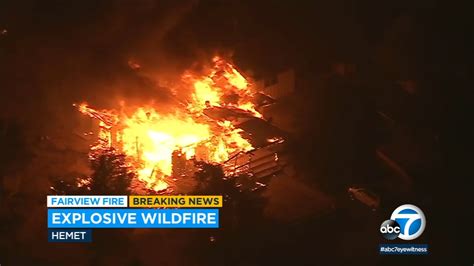 Fairview Fire 2 Killed As Blaze Burns 2 700 Acres In Hemet Prompting
