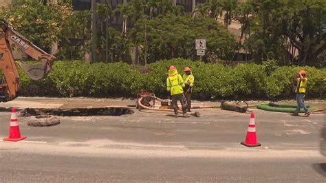 Water Main Break Prompts Lane Closures In Ala Moana