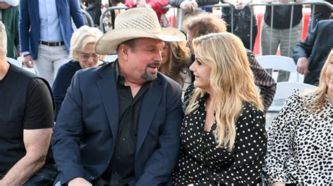 Garth Brooks Loves When Trisha Yearwood Steals The Spotlight Parade