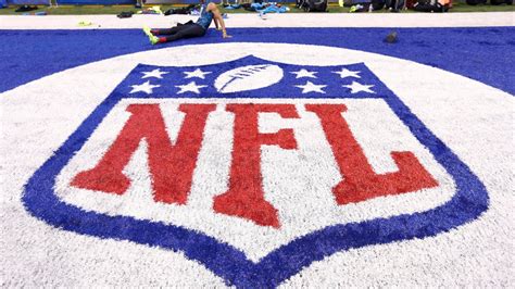 Twitter Announces Year Round Nfl Content Deal That Includes New Live Show Cbs Sports