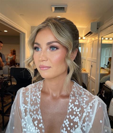 22 Summer Bridal Makeup Looks That Last All Day Blush And Aisle