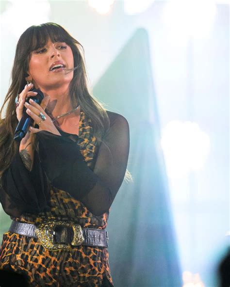 Womens Country Chart Sweep Is Unlike Any Before Thanks To Ella
