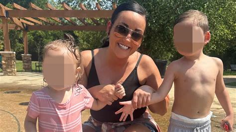 Mom Of Three Killed After Tree Crashes Onto Suv As Cops Probe Freak