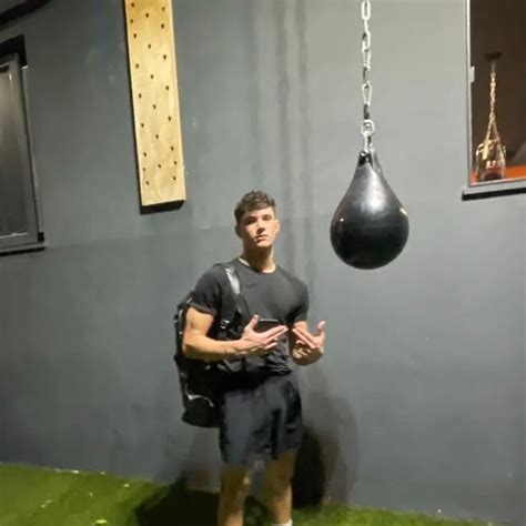 𝙢𝙚𝙣𝙞𝙨 Menis Gk On Threads