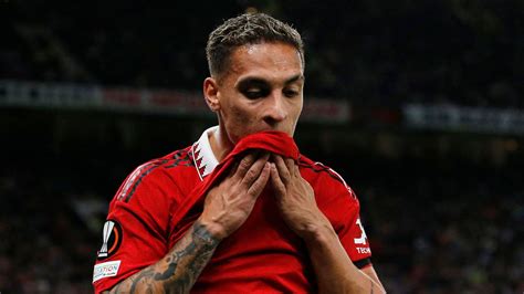 ریچل رایلی منچستریونایتد سه ماه پس از اتهام آنتونی برای خرید او 86