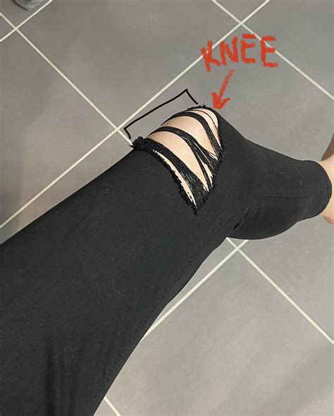 Black Ripped Jeans Tumblr