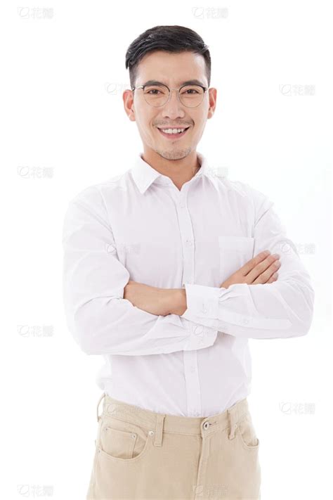 人物系列实景双手抱胸的职业男性素材 花瓣网