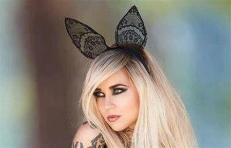 Tattooed Girls 20 Pics