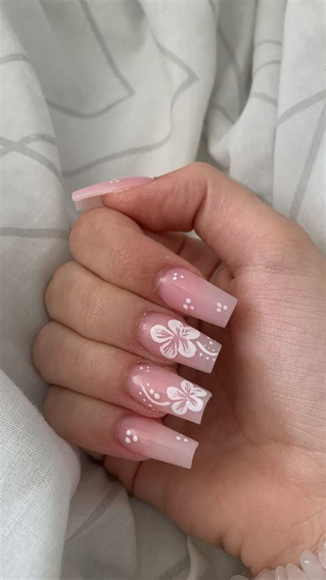 Pin By ʚ♡ɞ˚ Fashion And Lifestlye Ins On My Pins 💗 Simple Nails Gel