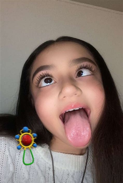 Pin On Pics Nut On Face Beauty Hacks Lips Pretty Selfies