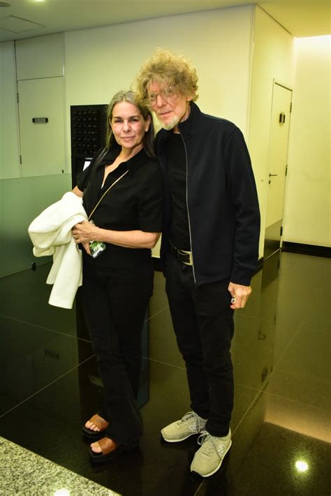 Luisa Mell Faz Aparição Rara Com Namorado Em Noite Vip Repleta De