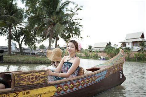 The Iskandaloso Group The Cutest And Sexiest Asians Lee Eun Hye