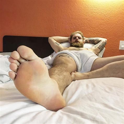 Sexy Male Feet International