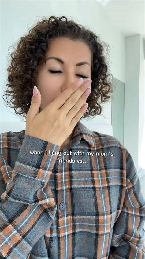 Amelia 👩vs 👨 Instagram