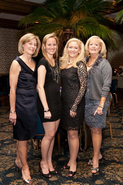 Ladies Hand Bags On Sale