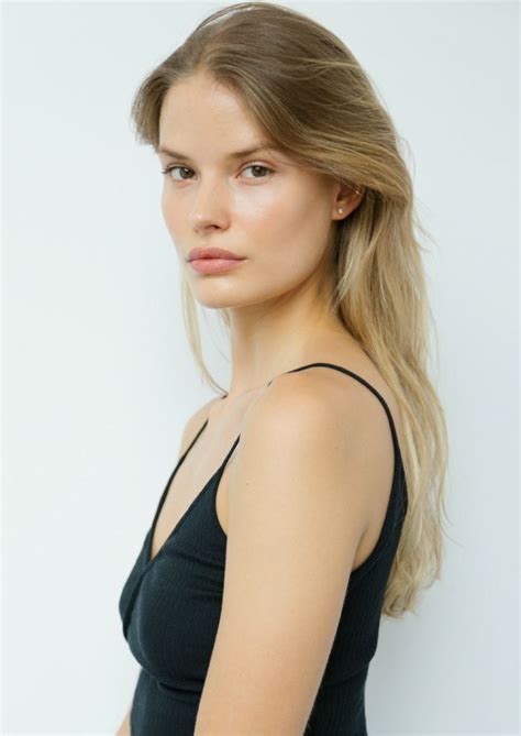 Alena Blohm D`management