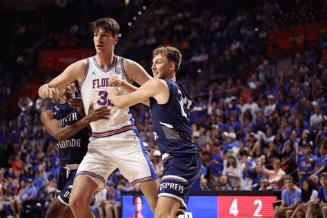 Floridas 7 Foot 9 Olivier Rioux Becomes Tallest College Basketball
