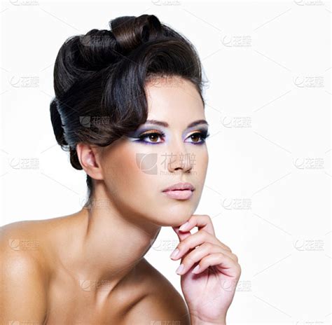彩妆女人高雅侧面视角侧面像无上装美水平画幅美人白人